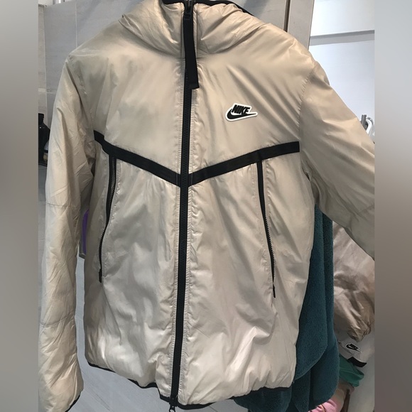 Nike | Jackets & Coats | Medium Nike Beige Puffer Jacket | Poshmark